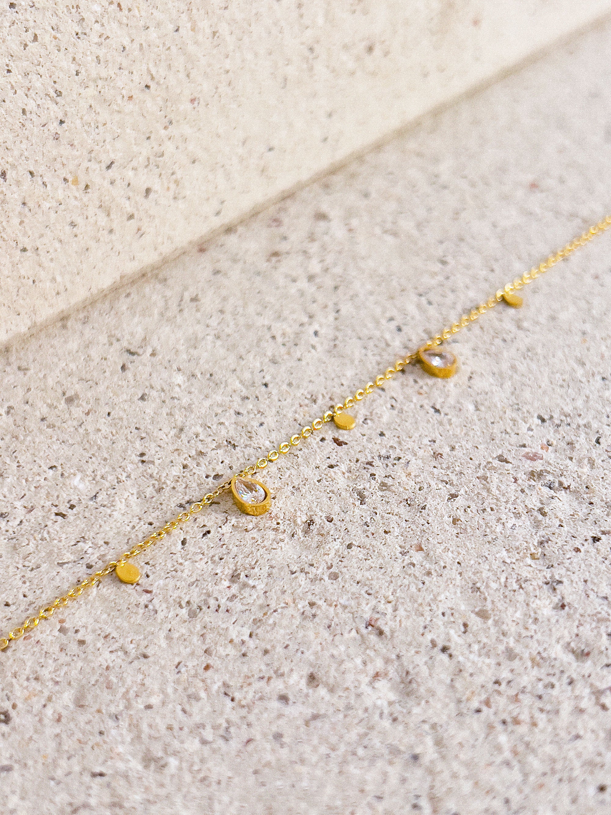 Teardrop Zircon Plain Charms Bracelet Gold | OSKER Jewellery Online