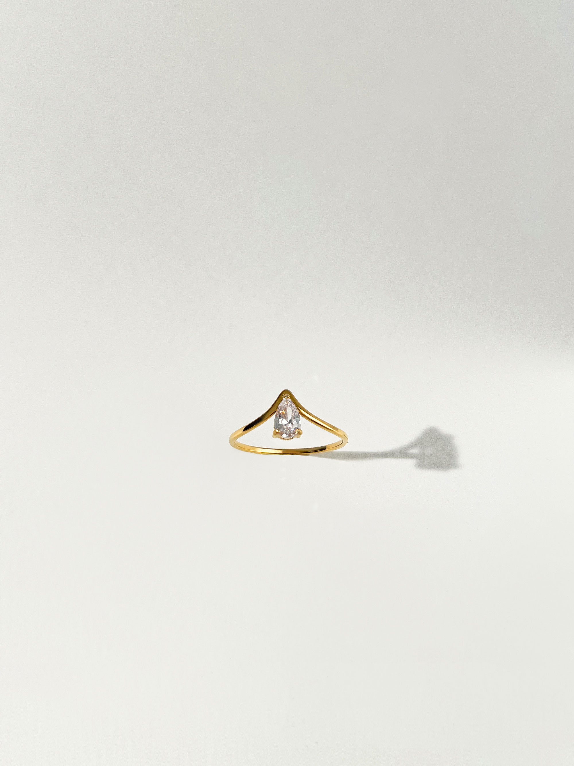 Teardrop Wishbone Zircon Ring Gold | OSKER Jewellery Online