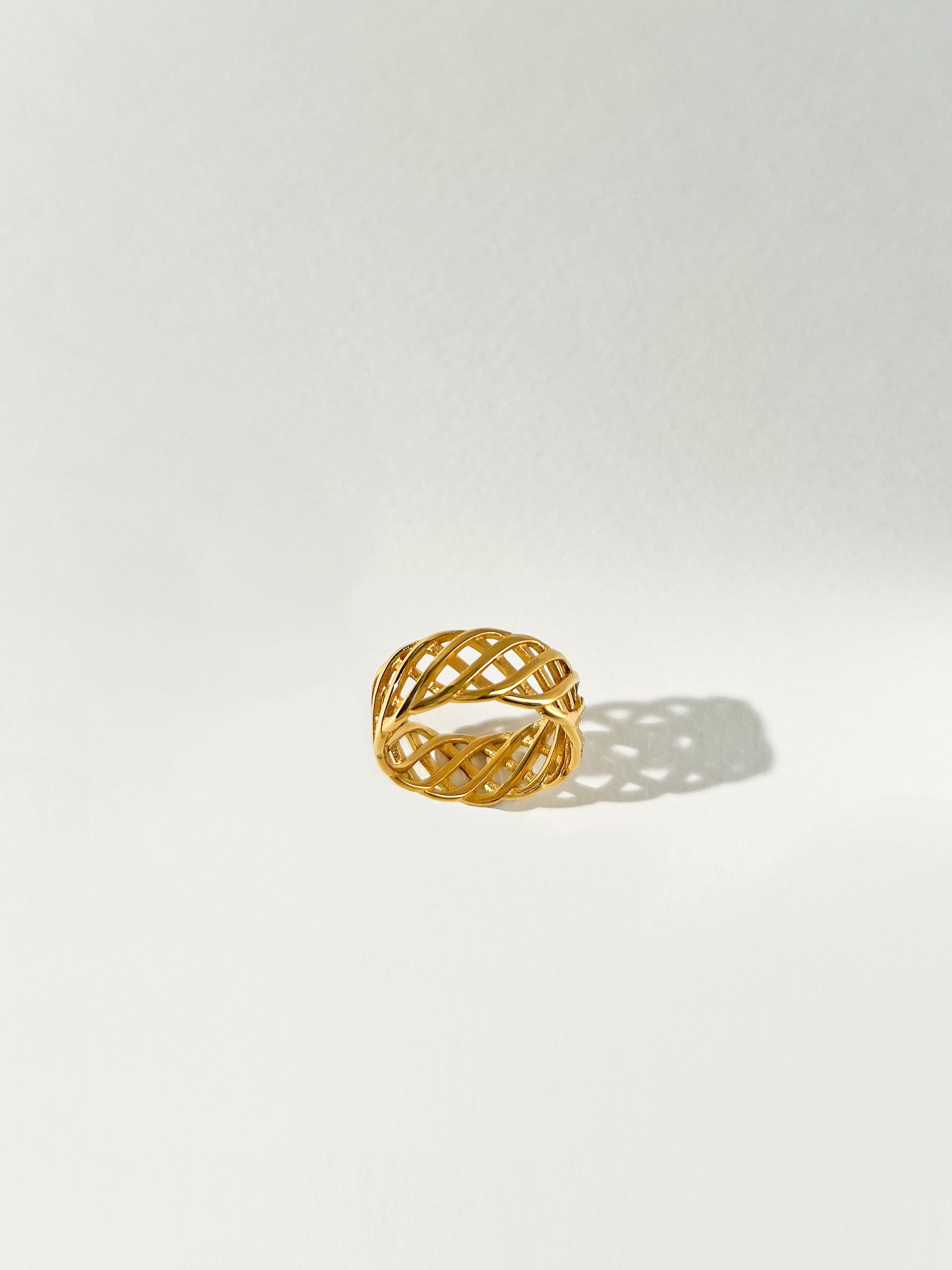 Lattice Cut-Out Ring Gold | OSKER Jewellery Online