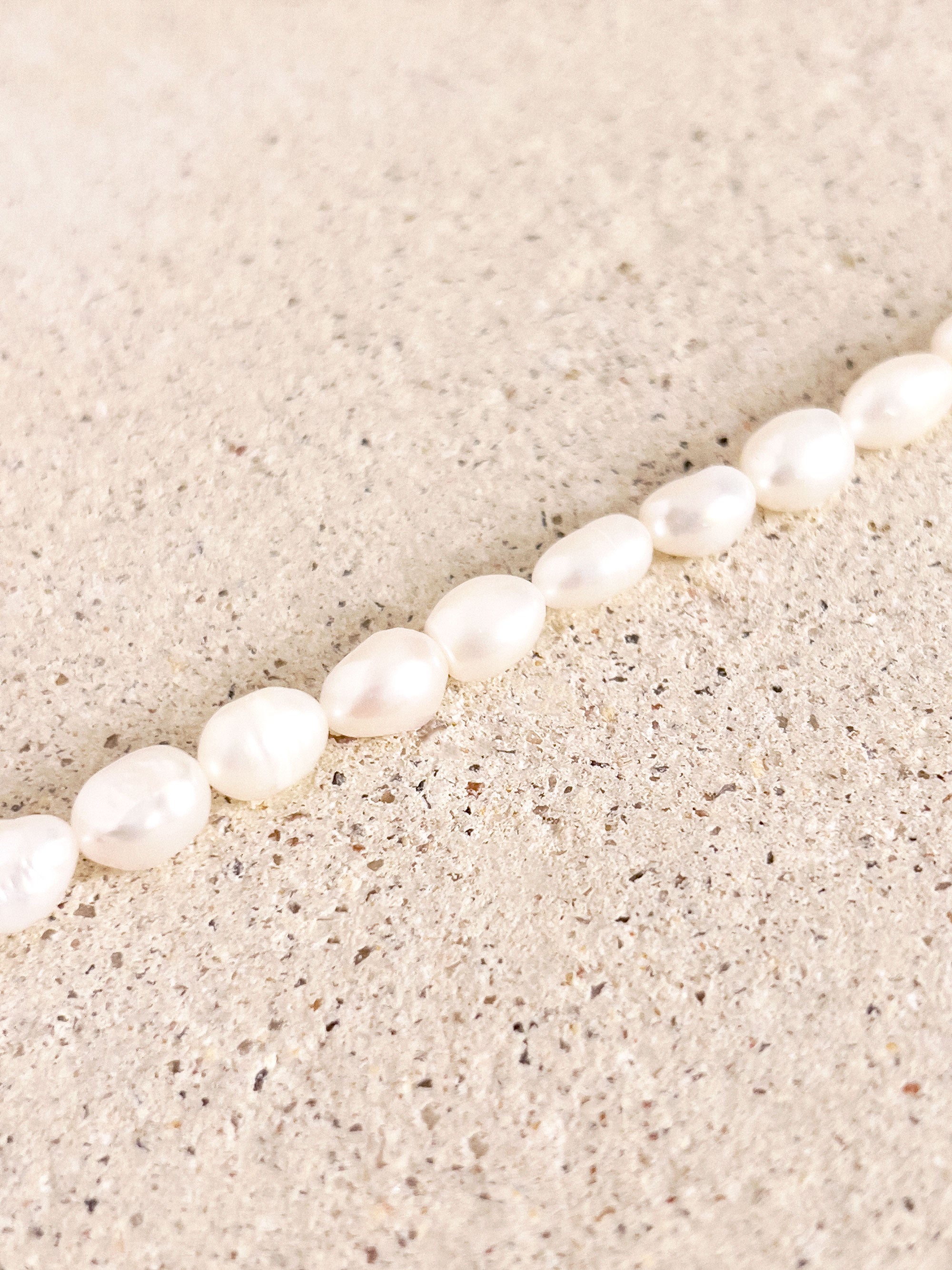 Large Freshwater Pearls Necklace Gold | OSKER Jewellery Online